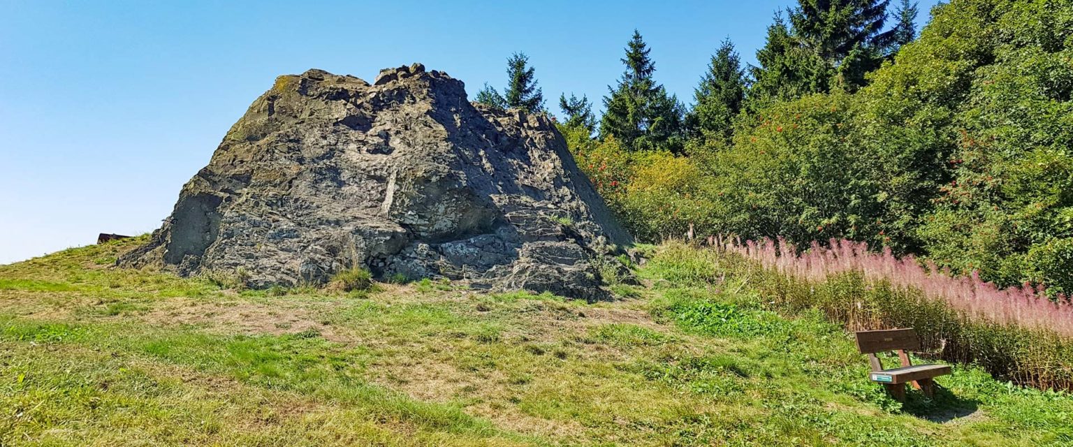 Die Wasserkuppe: Dein Urlaubsberg mitten in Deutschland!